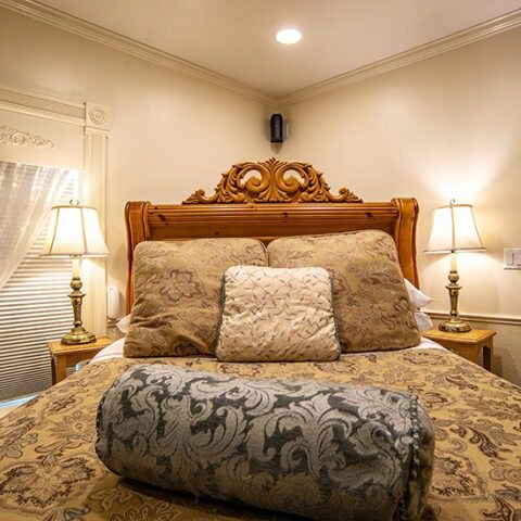 The Victorian ⋆ The Anniversary Inn